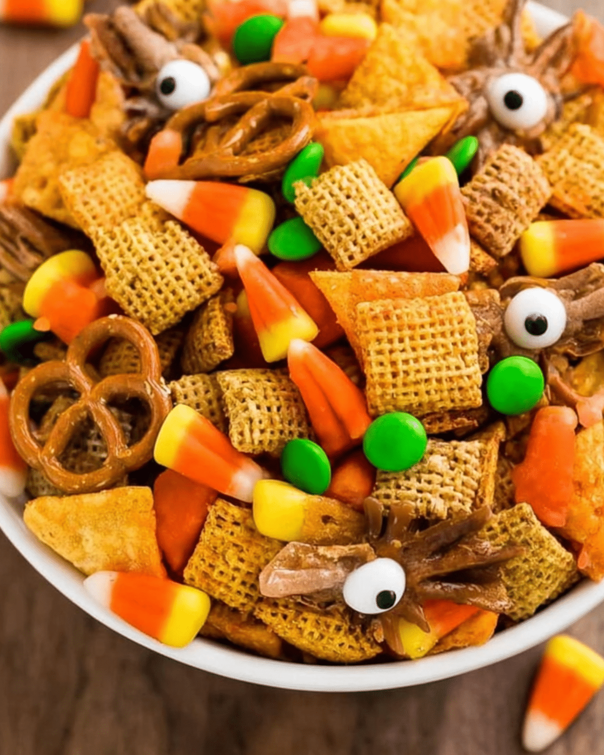 Easy Halloween Snack Mix – The Best Sweet & Salty Treat