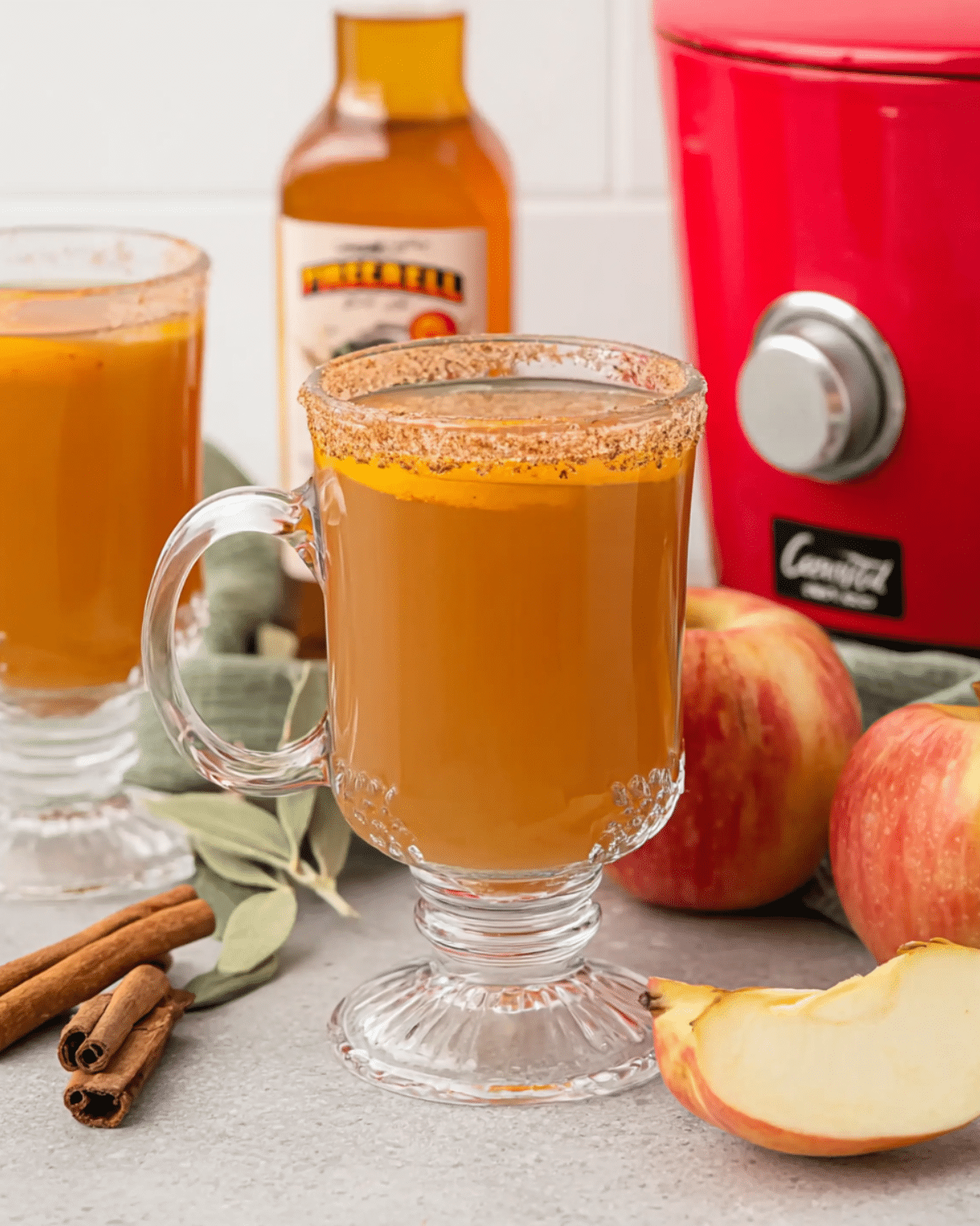 Fireball Apple Cider: Best Hot Toddy Recipe for Fall 2025