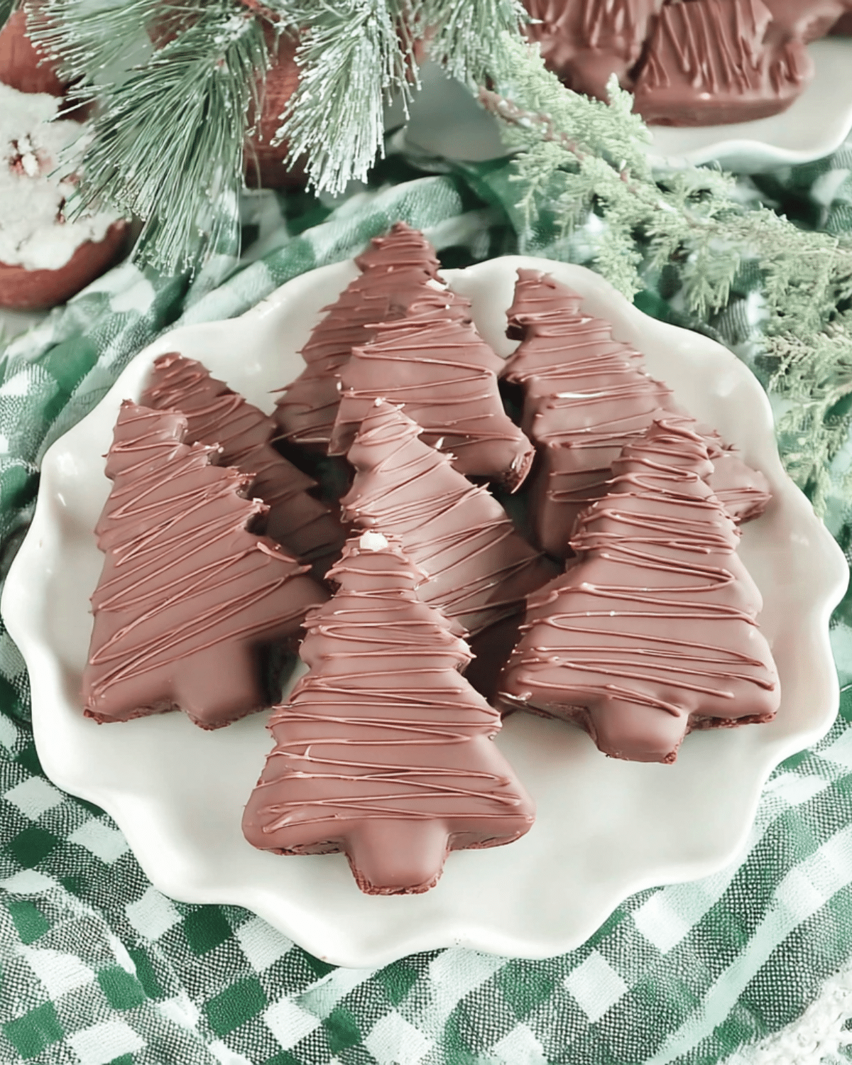 Chocolate Peanut Butter Christmas Trees – Best Holiday Treat