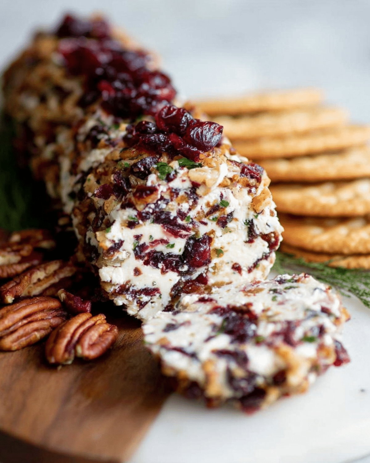 Cranberry Pecan Cheese Log – The Best Easy Holiday Appetizer